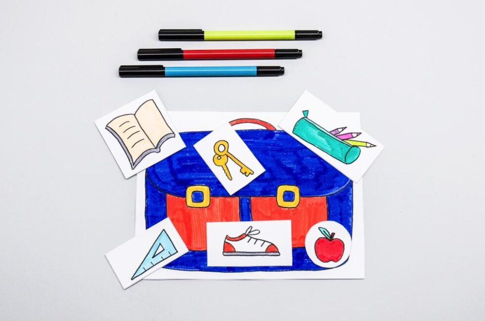 Juego para que los chicos aprendan qué hay en su mochila - Danonino